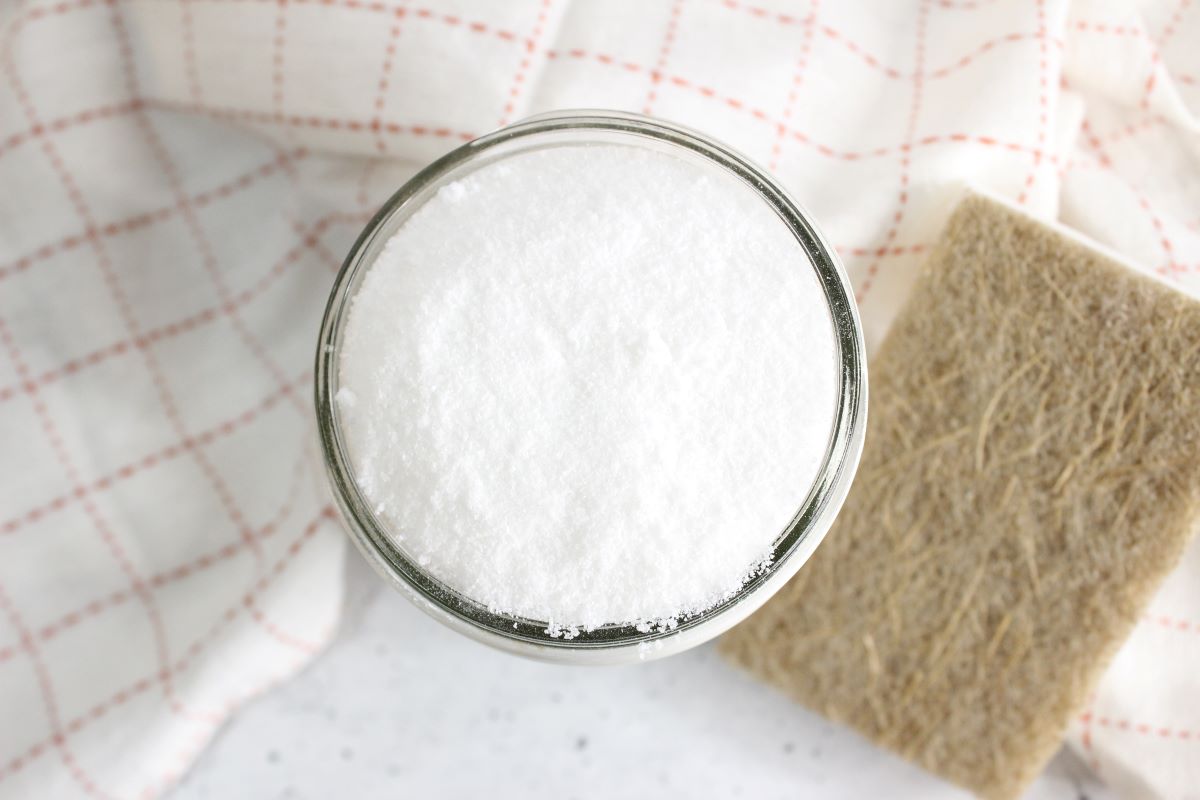 7 Cleaning Recipes That Have Stood the Test of Time - The Happy Body ...