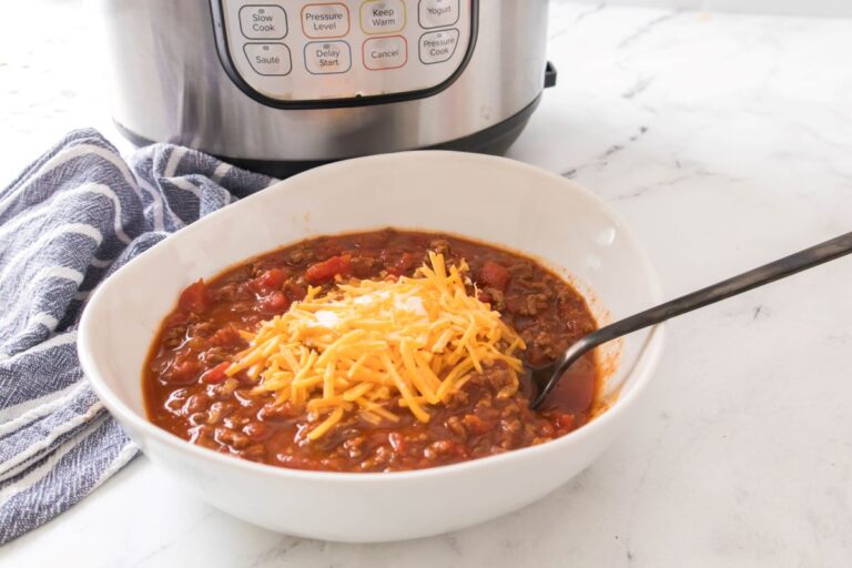 Easy Instant Pot Chili - The Happy Body Project